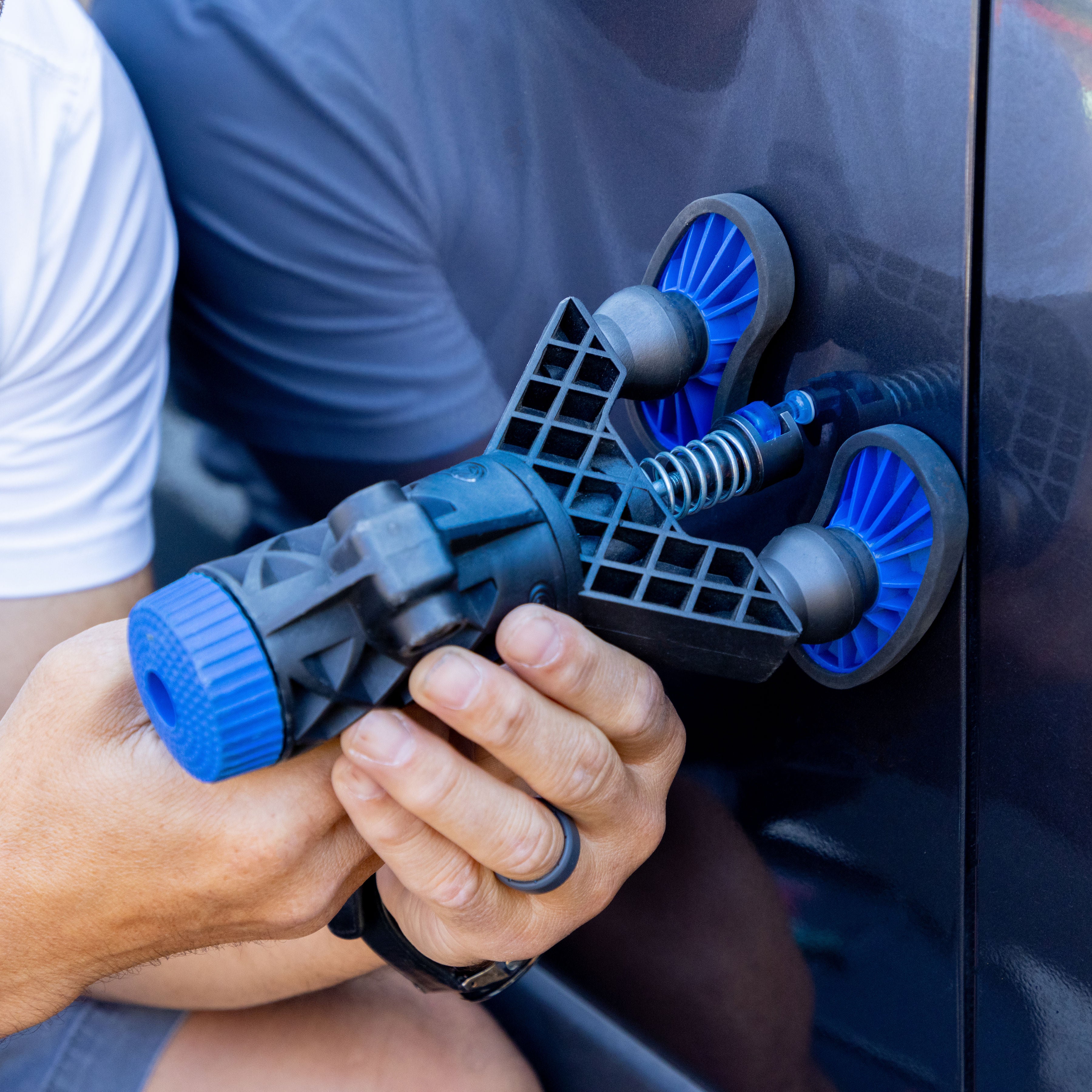 Adhesive Collision Repair - Glue Pulling for Auto Body repair refinish